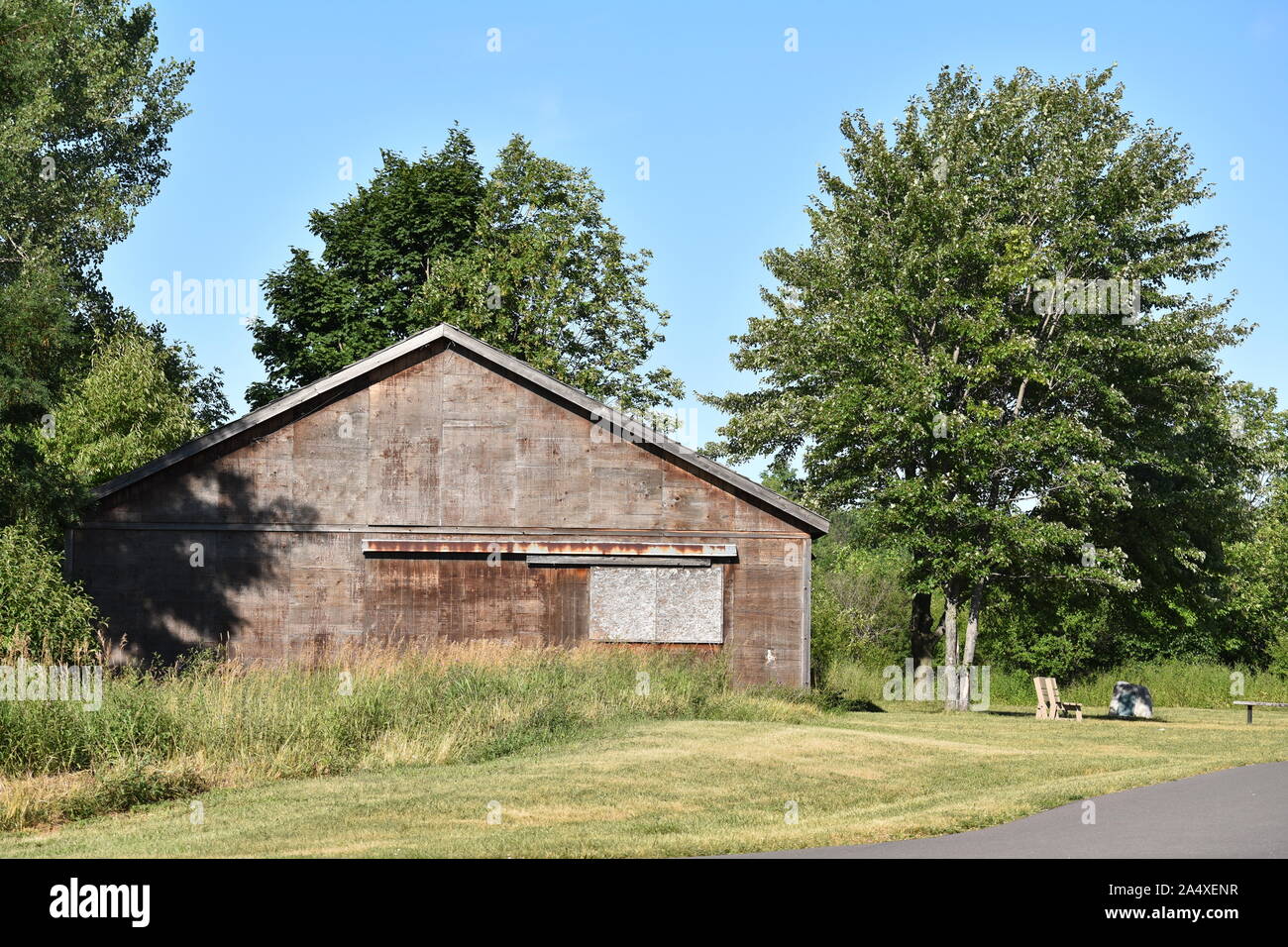 An Old Country Barn Landscape Stock Photo - Alamy