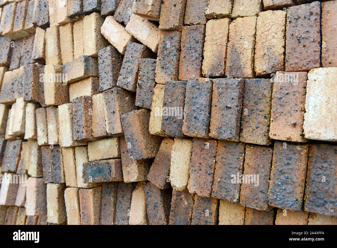 A pile of bricks hi-res stock photography and images - Alamy