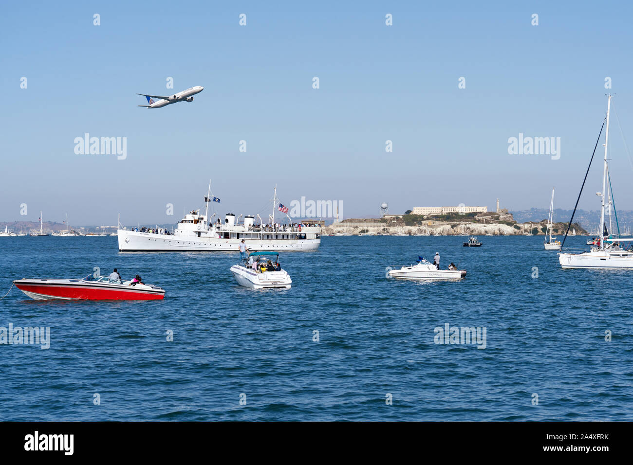 Alcatraz Tour Boat Stock Photos & Alcatraz Tour Boat Stock Images - Alamy