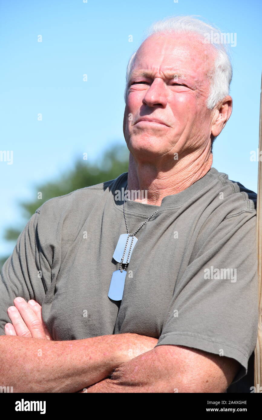 Senior citizen soldier hi-res stock photography and images - Alamy