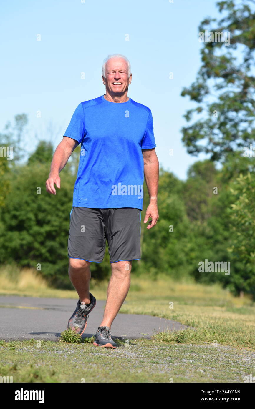 Senior grandpa hi-res stock photography and images - Alamy