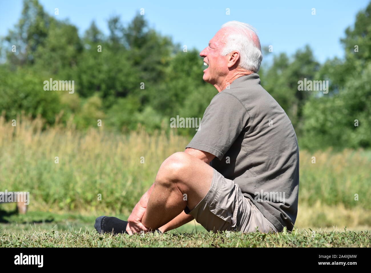 Stretching Army Senior Male Veteran Stock Photo - Alamy