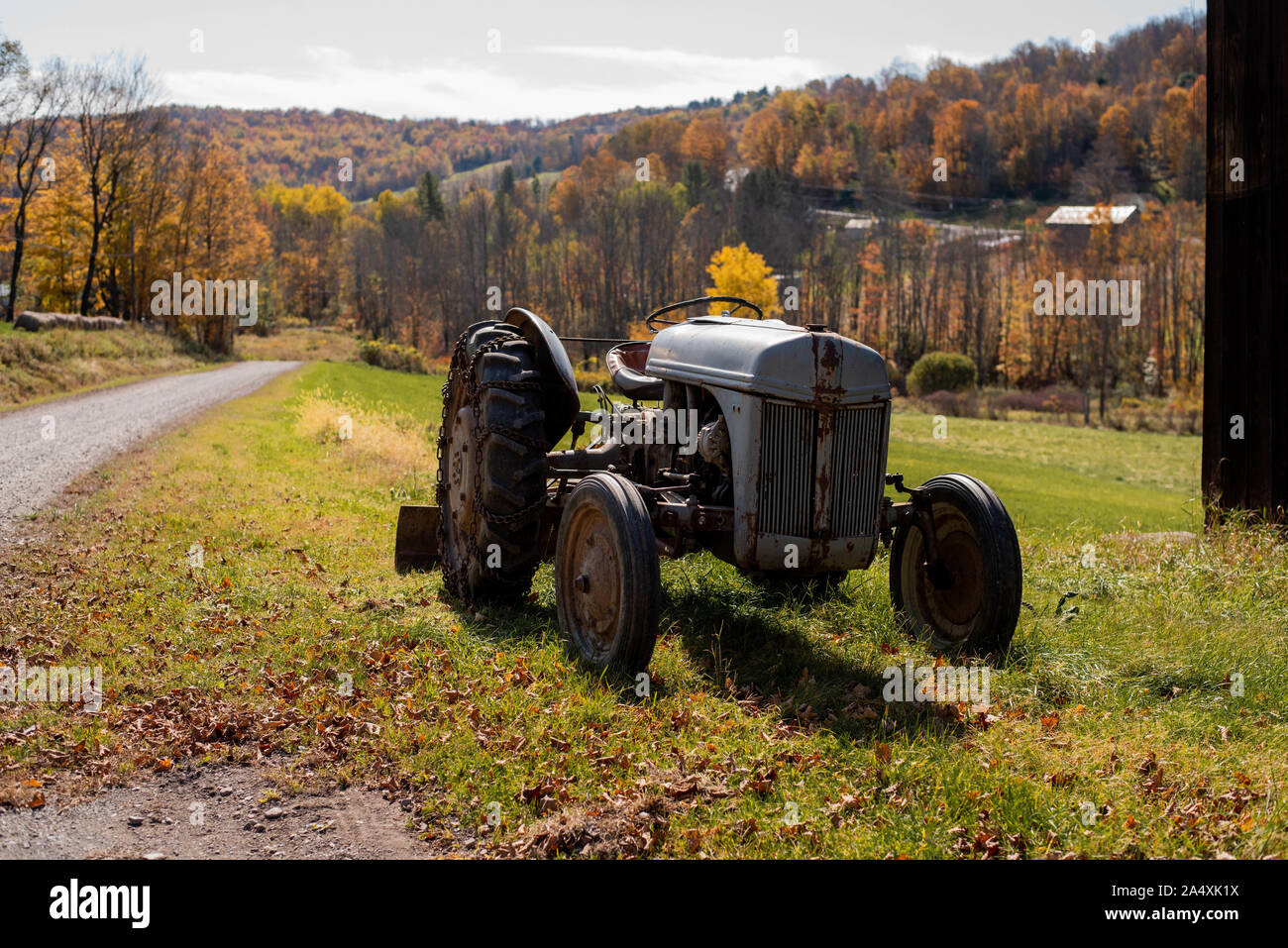 1944 ford tractor hi-res stock photography and images - Alamy
