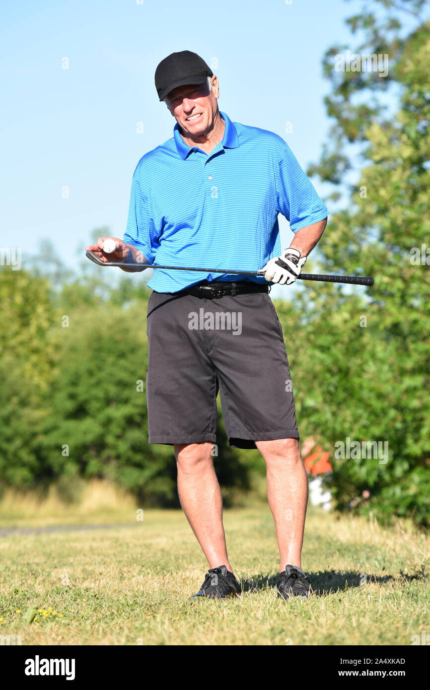 Older golfer hi-res stock photography and images - Alamy