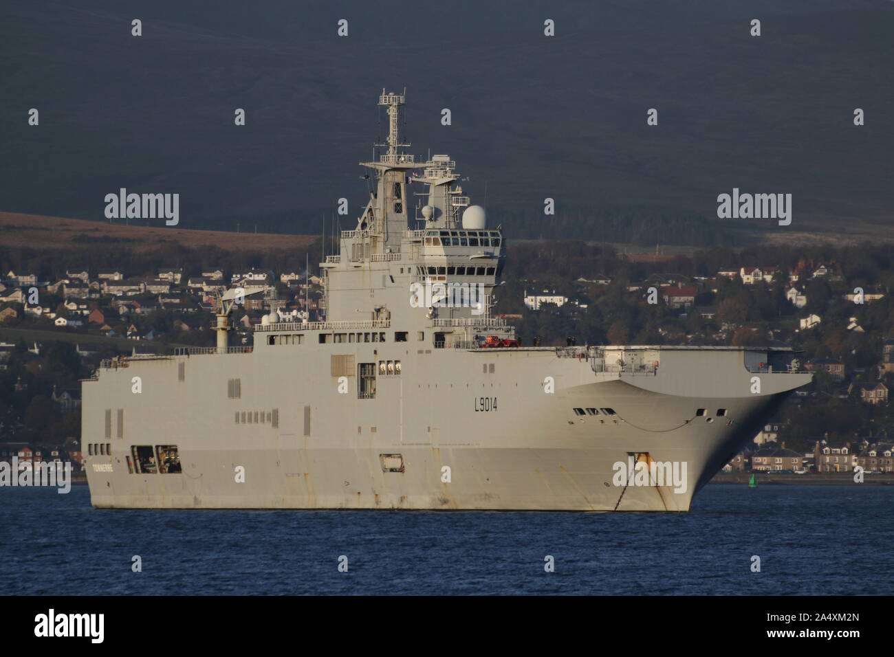 Mistral class aircraft carrier hi-res stock photography and images - Alamy
