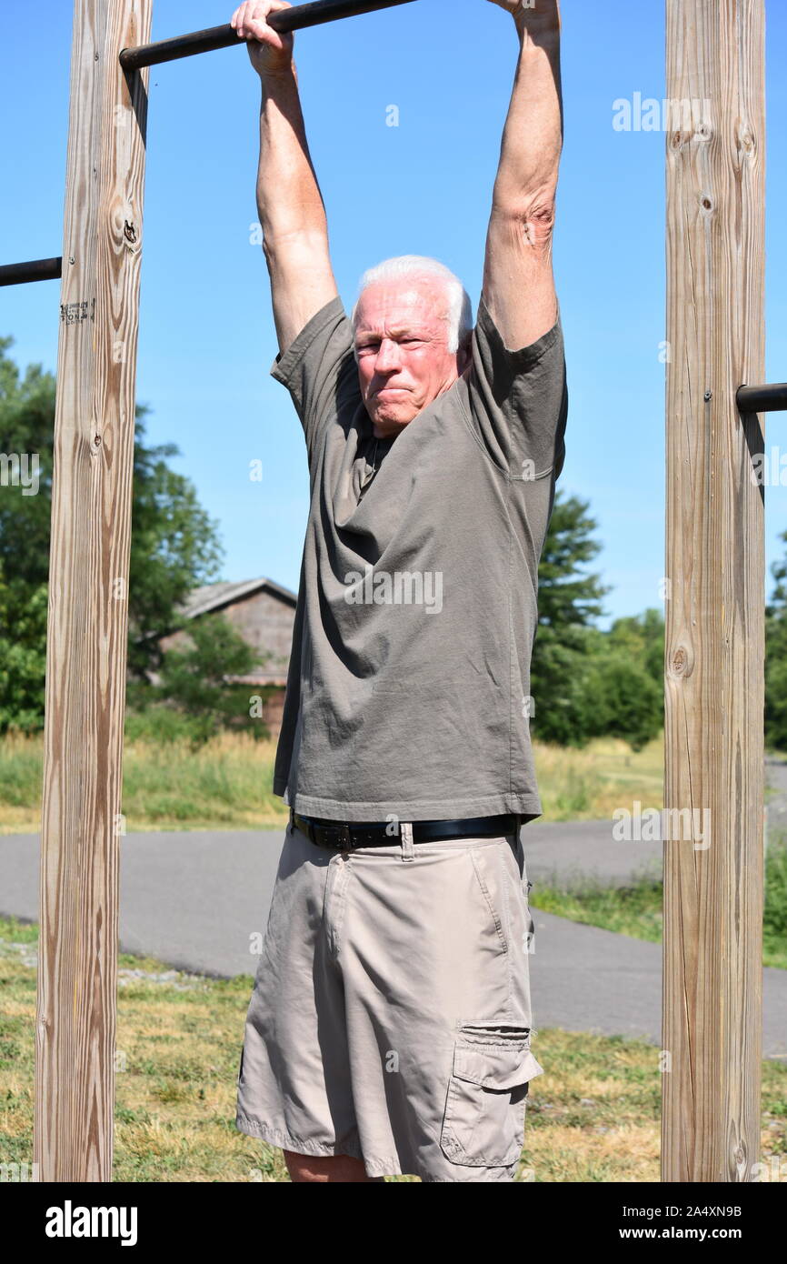 Retired soldiers hi-res stock photography and images - Alamy