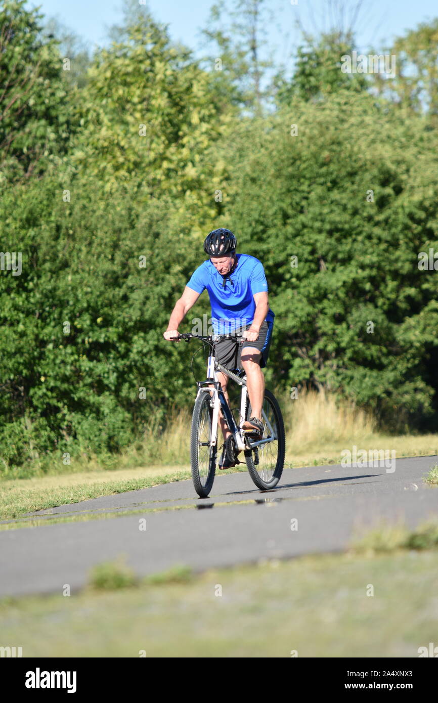 Lonely bikes hi-res stock photography and images - Alamy