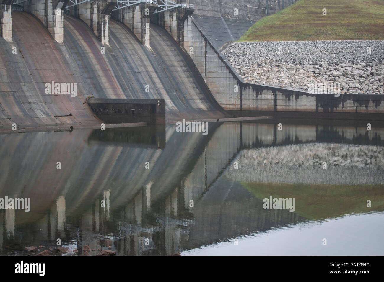 R. L. Harris Dam is a hydroelectric dam in Alabama Stock Photo - Alamy