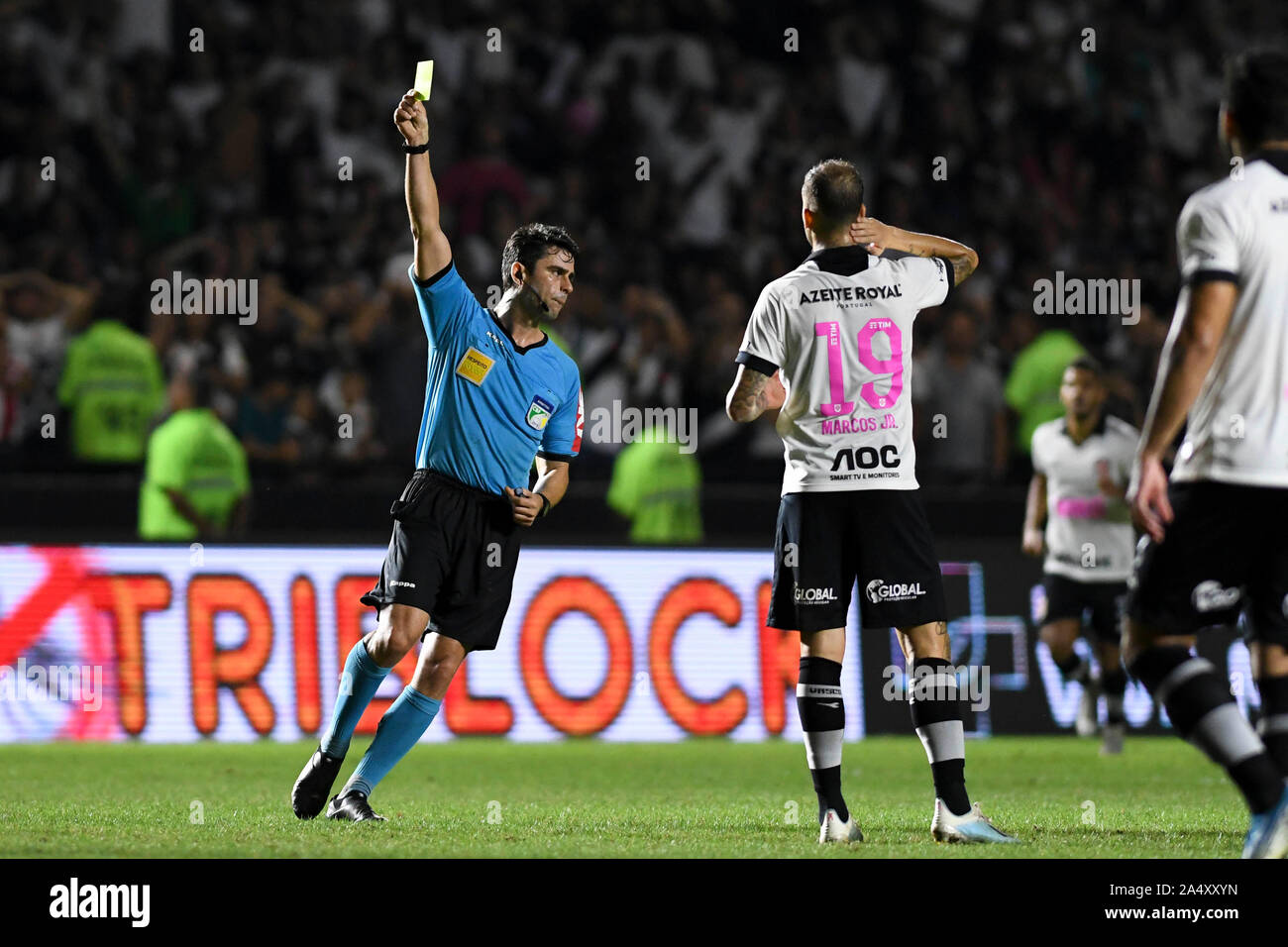 Rio De Janeiro, Brazil. 16th Oct, 2019. Referee Flavio Rodrigues de ...