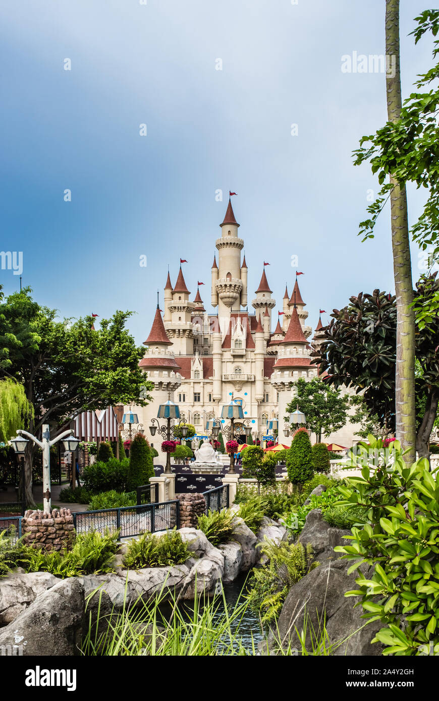 Singapore-21 OCT 2017: Singapore universal studios main castle in ...