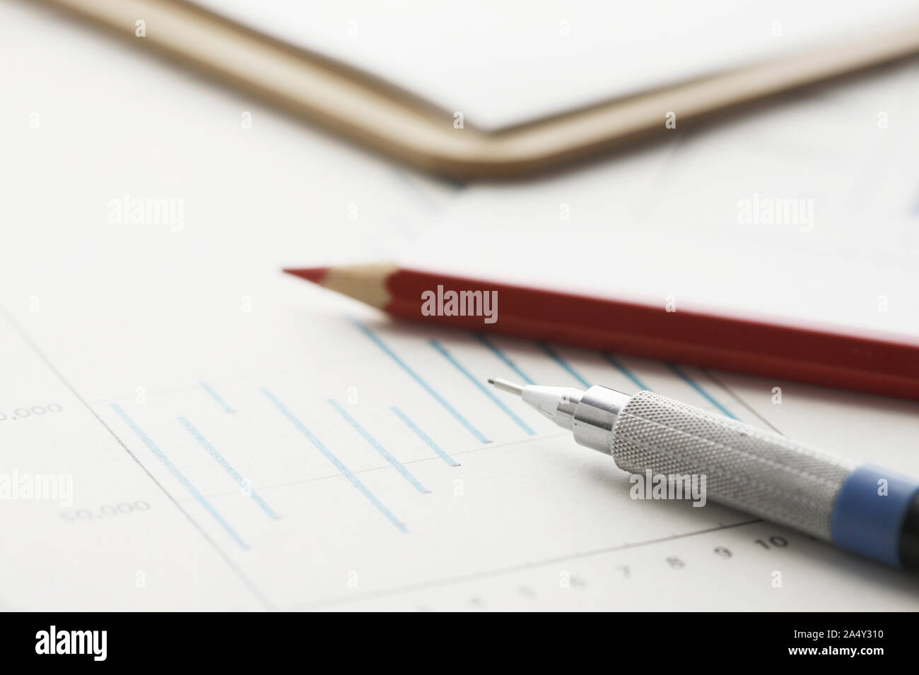 Line graph mathematics hi-res stock photography and images - Alamy