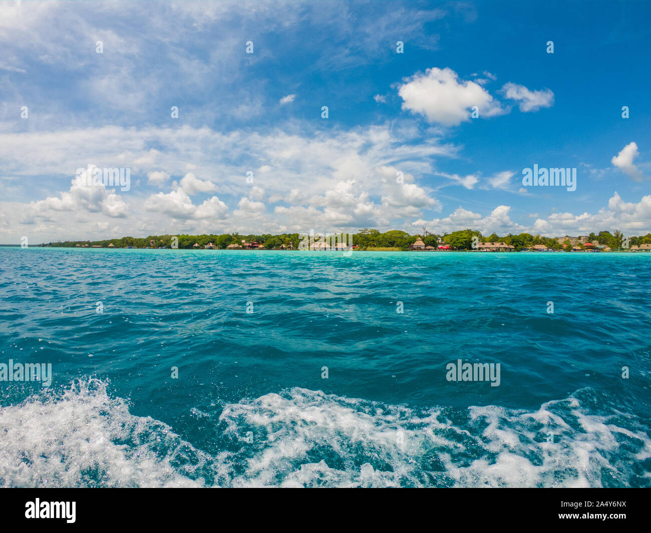 blue water of the bacalar lagoon Stock Photo - Alamy