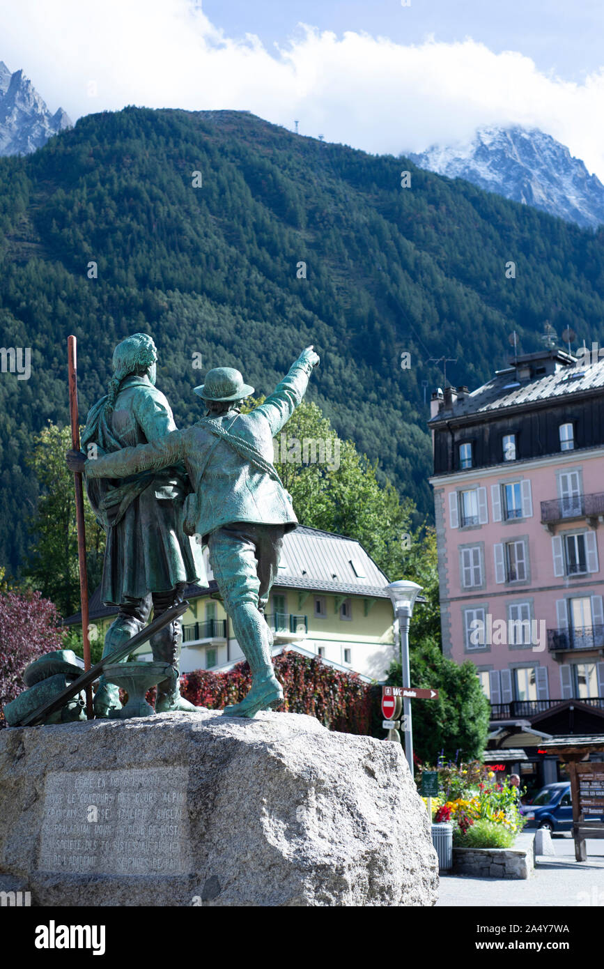 Chamonix panorama hi-res stock photography and images - Alamy