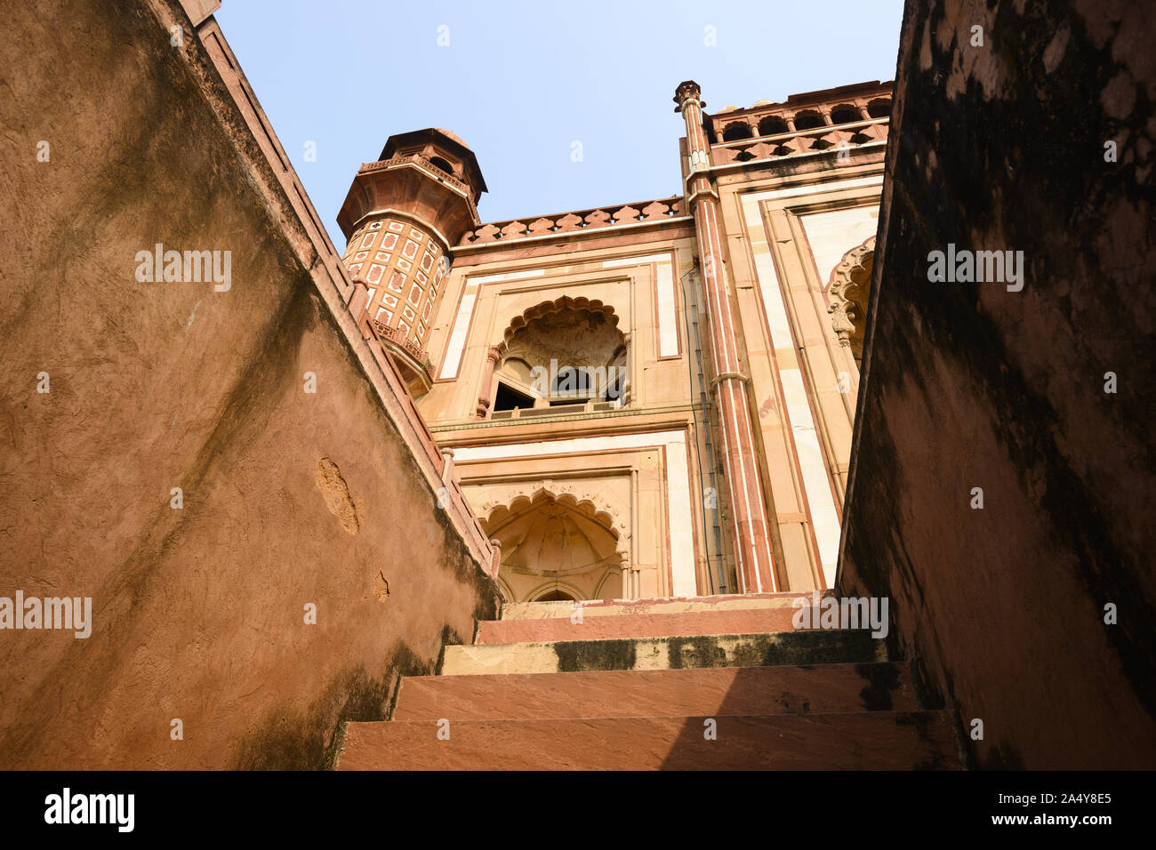 Stunning view of the Safdarjung Tomb with its domed and arched red ...