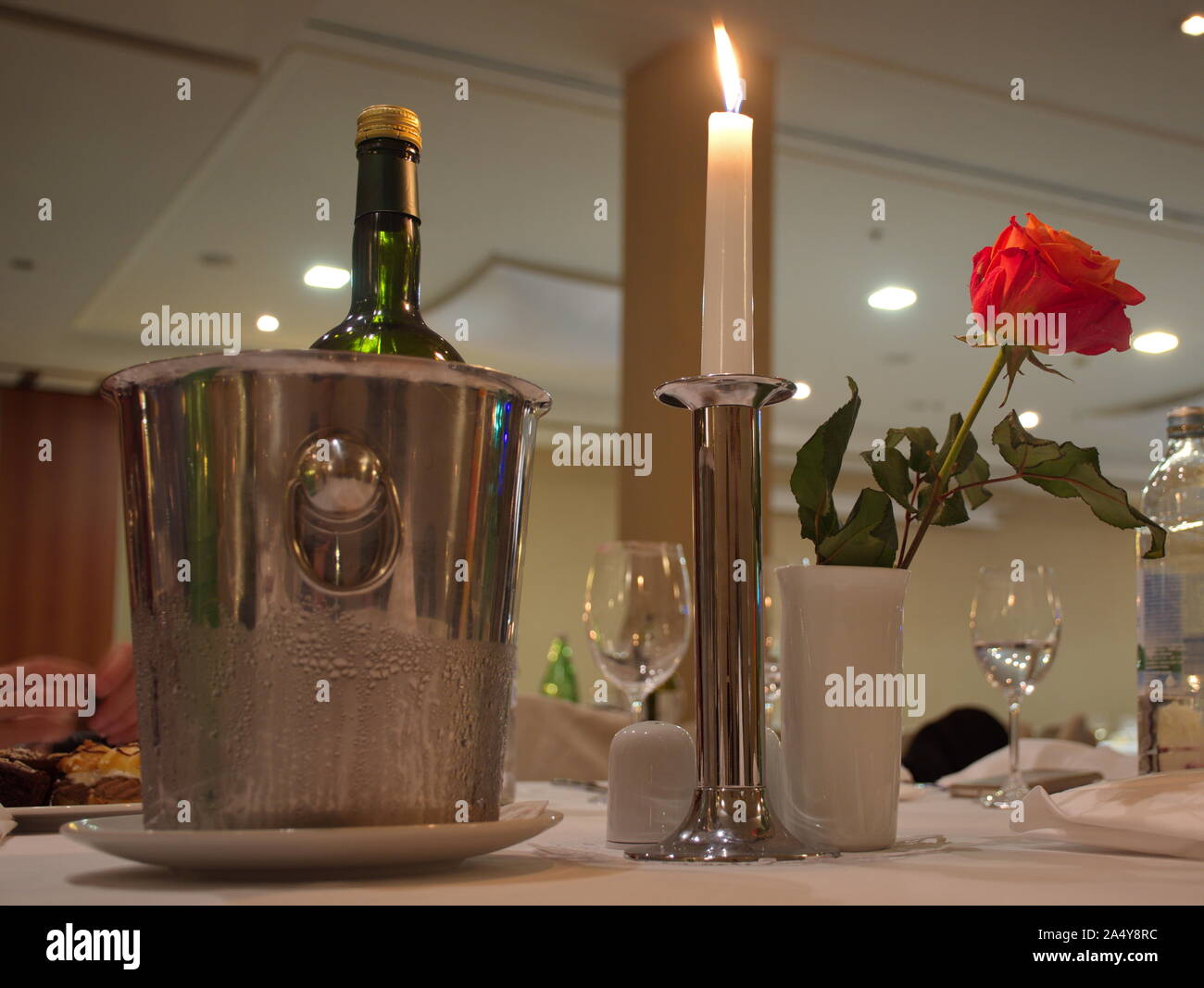 Restaurant freezer hi-res stock photography and images - Alamy