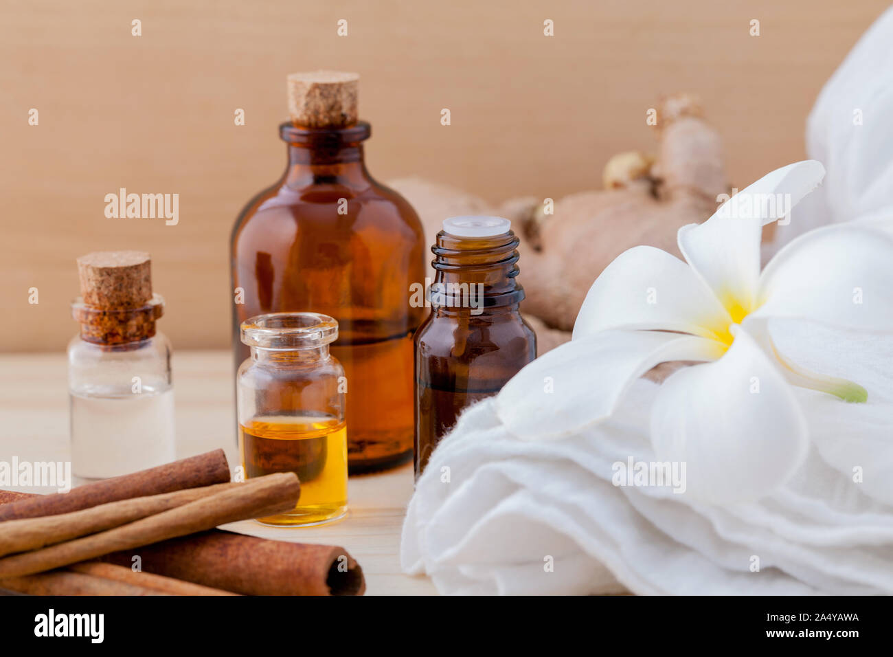 Spa Essential Oil - Natural Spas Ingredients for aroma aromatherapy ...