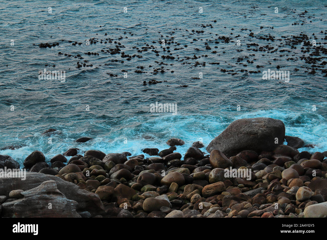 Beachfront boulders hi-res stock photography and images - Alamy