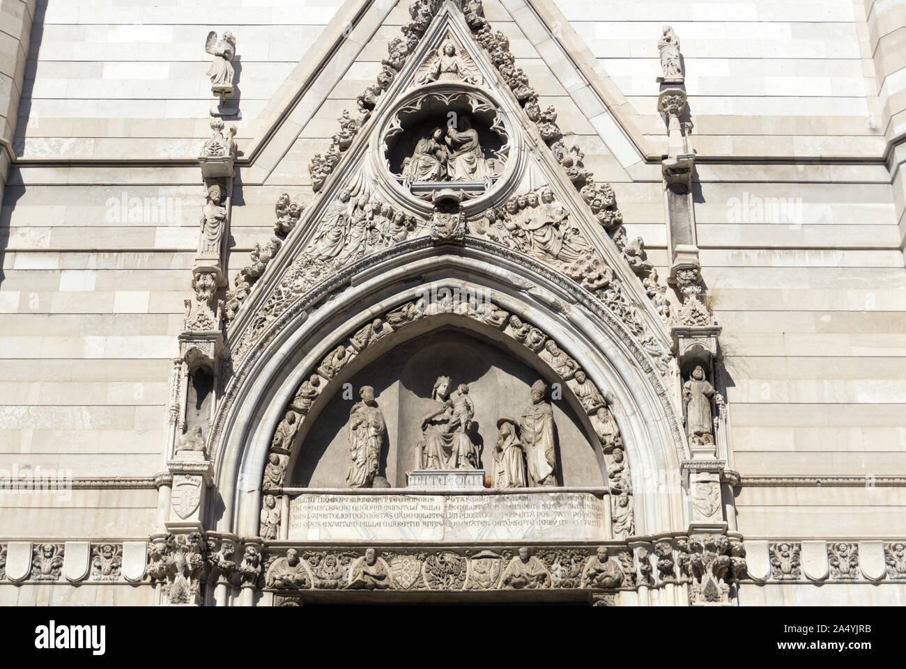 Details cathedral santa maria hi-res stock photography and images - Alamy