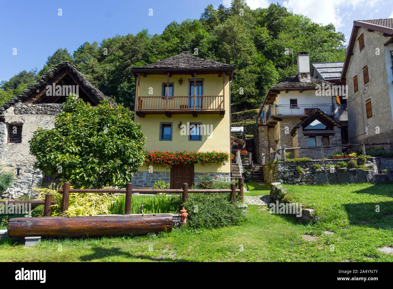 Crodo hi-res stock photography and images - Alamy