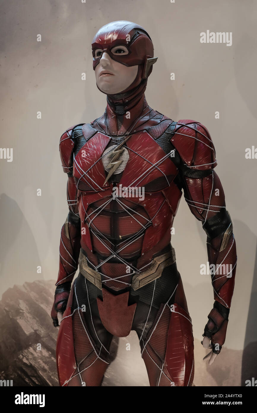 Singapore-28 NOV 2017:hero flash man figure display in shopping mall ...