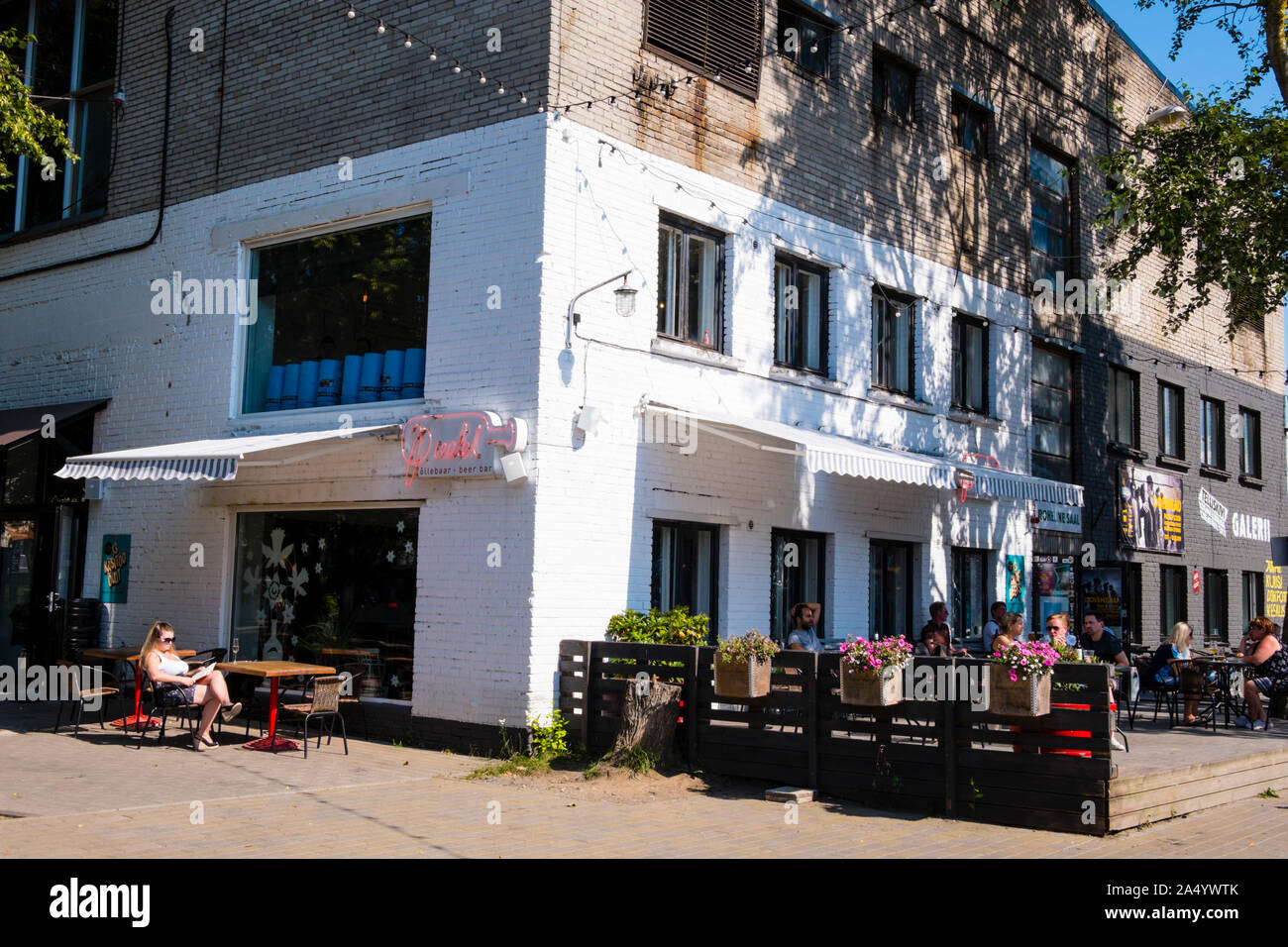 Pudel bar hi-res stock photography and images - Alamy