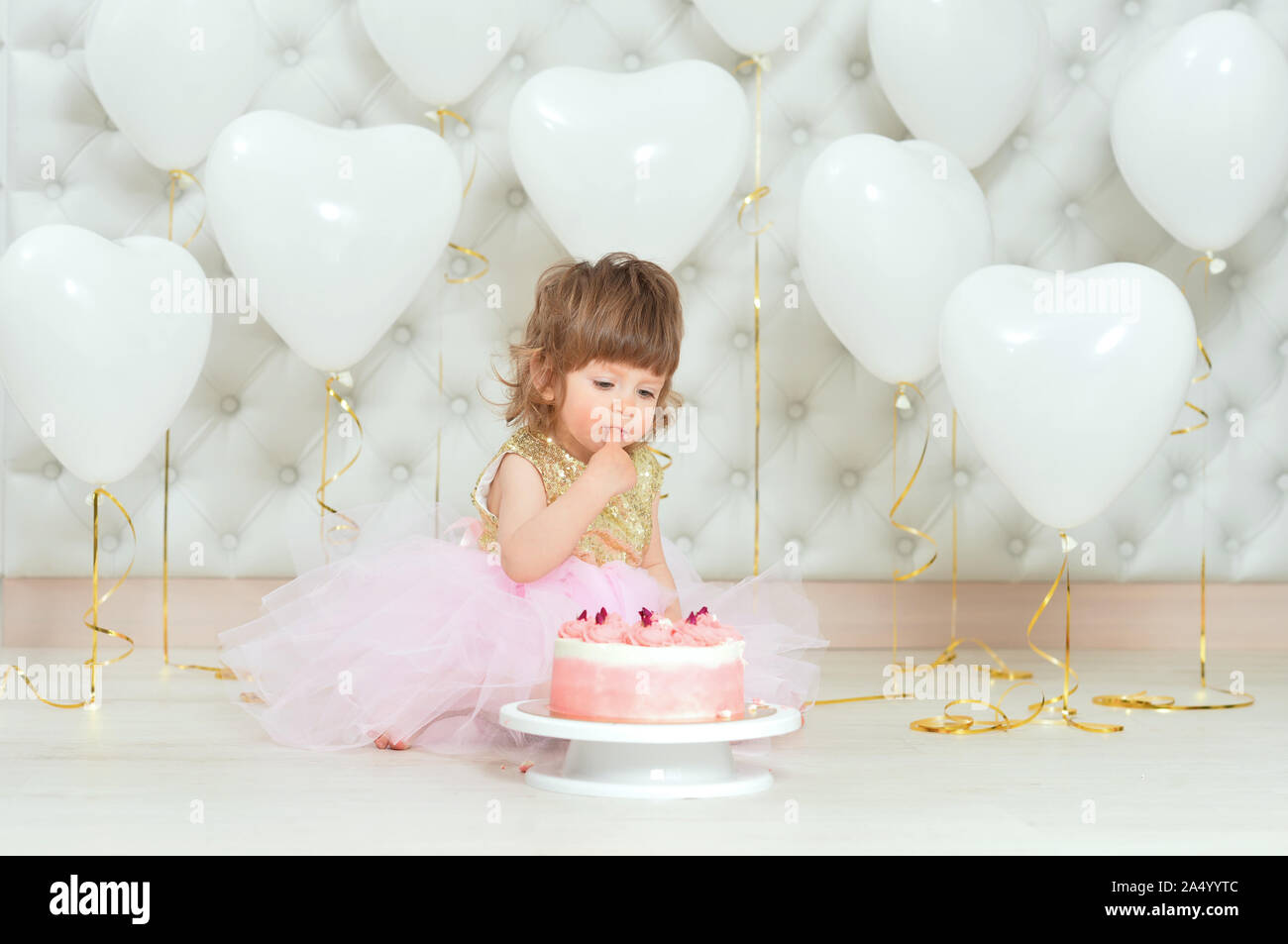Baby birthday cake studio one hi-res stock photography and images - Alamy