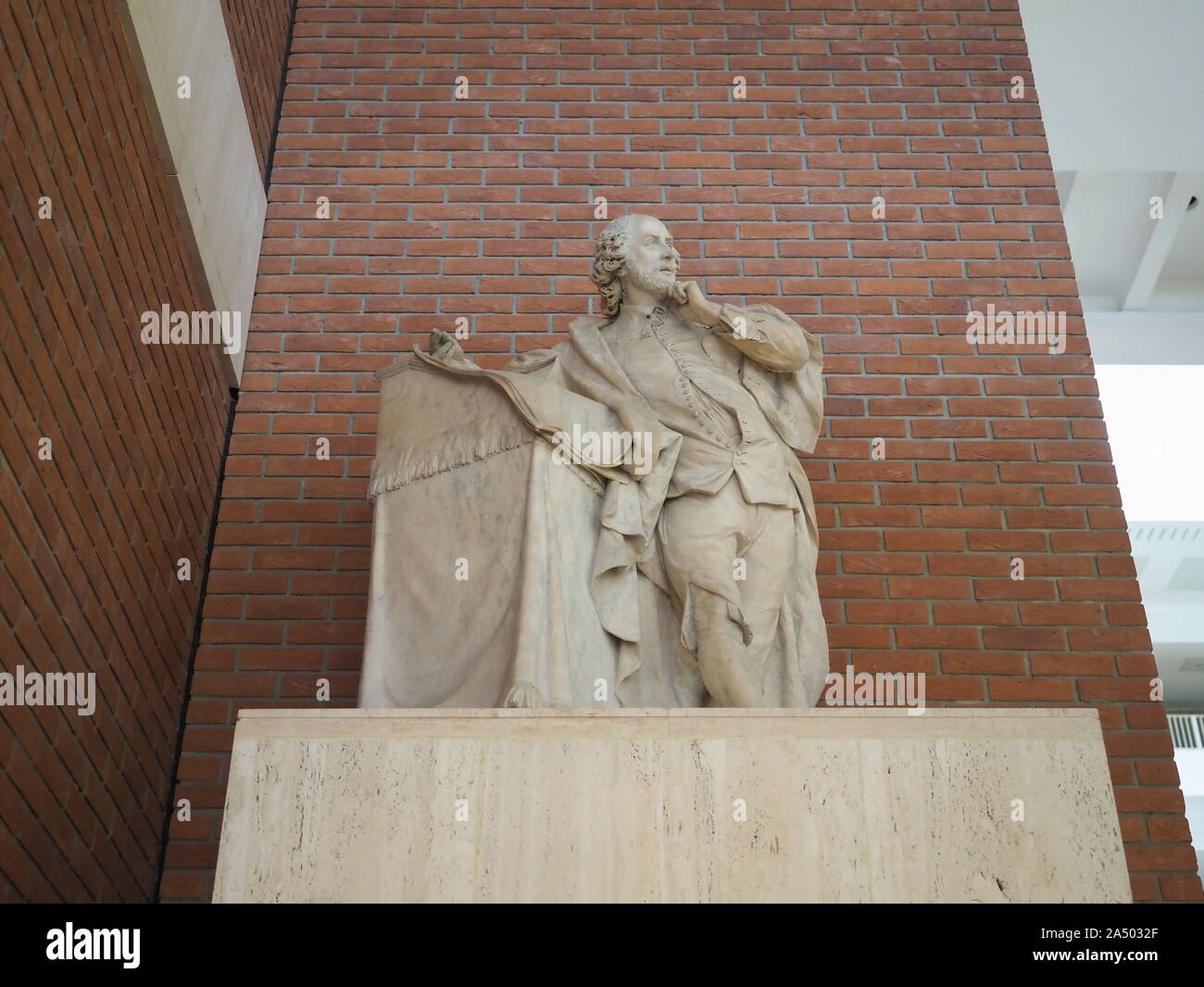 LONDON, UK - CIRCA SEPTEMBER 2019: William Shakespeare sculpture by ...
