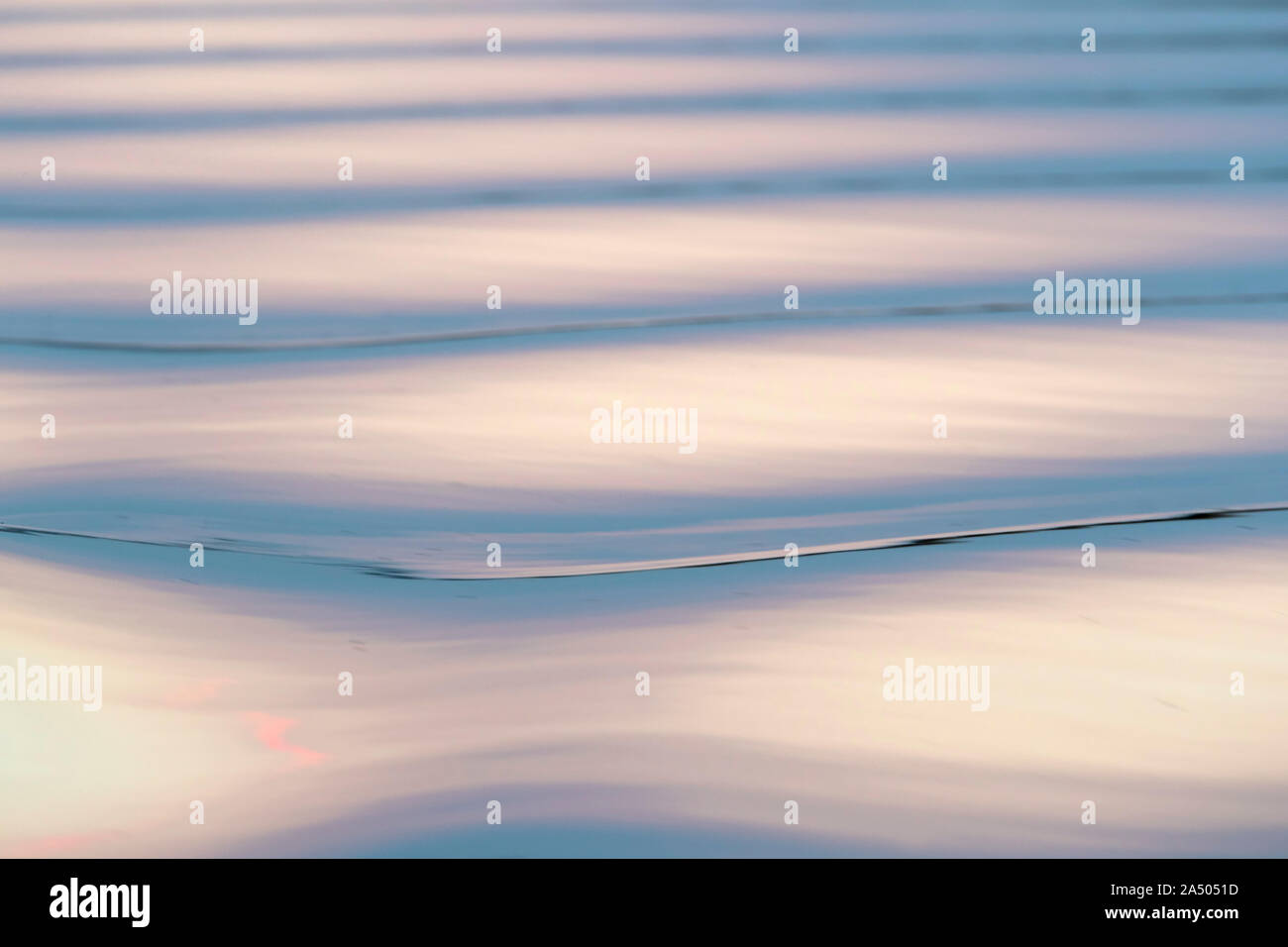 Abstract ripple pattern hi-res stock photography and images - Alamy