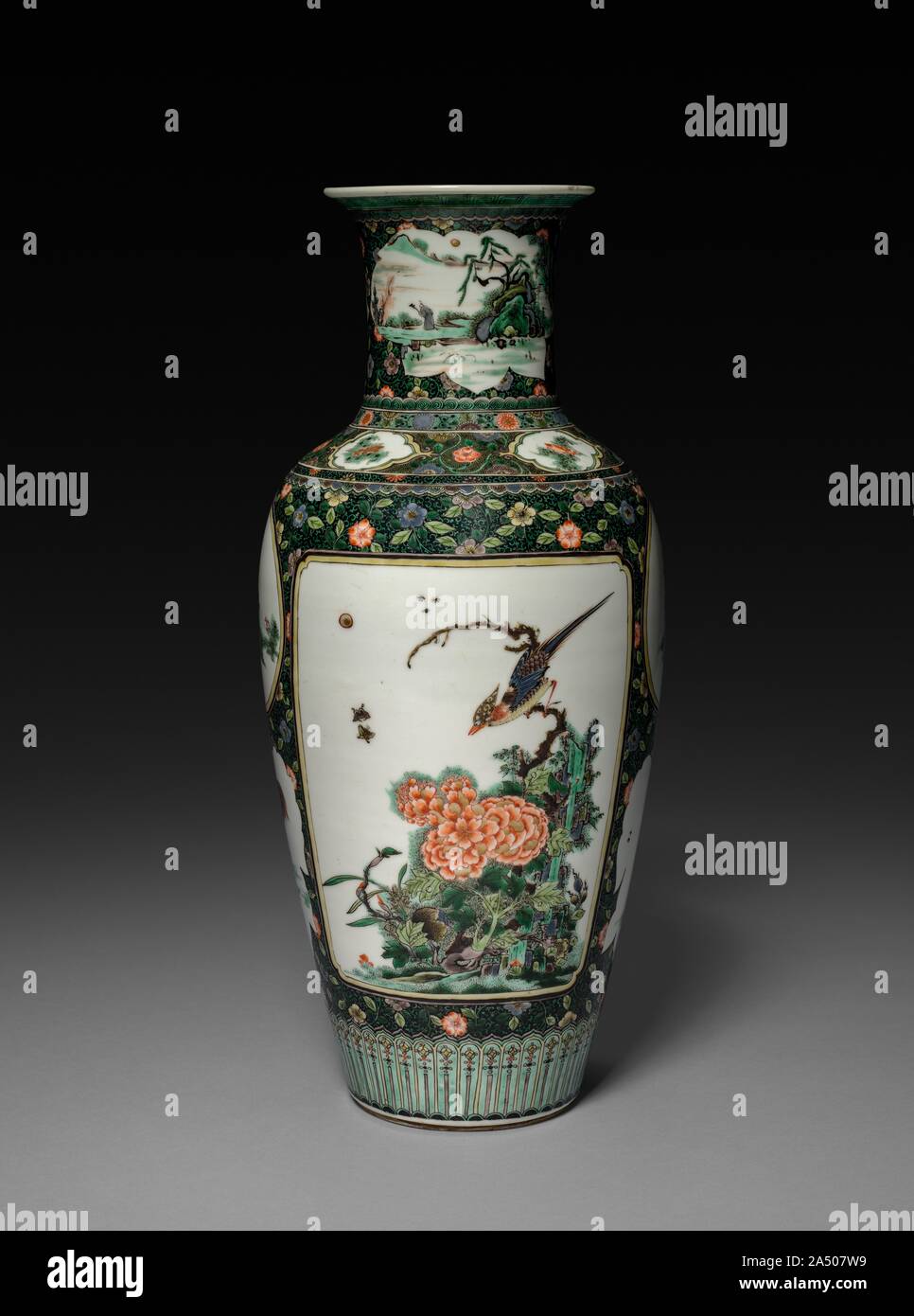 Baluster vase hi-res stock photography and images - Alamy