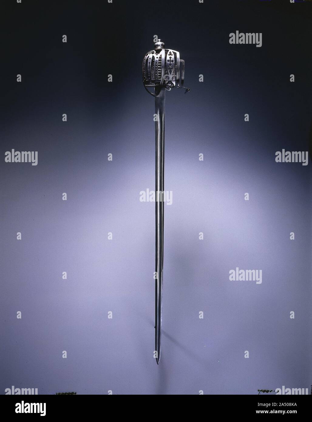 Basket hilt broadsword hi-res stock photography and images - Alamy