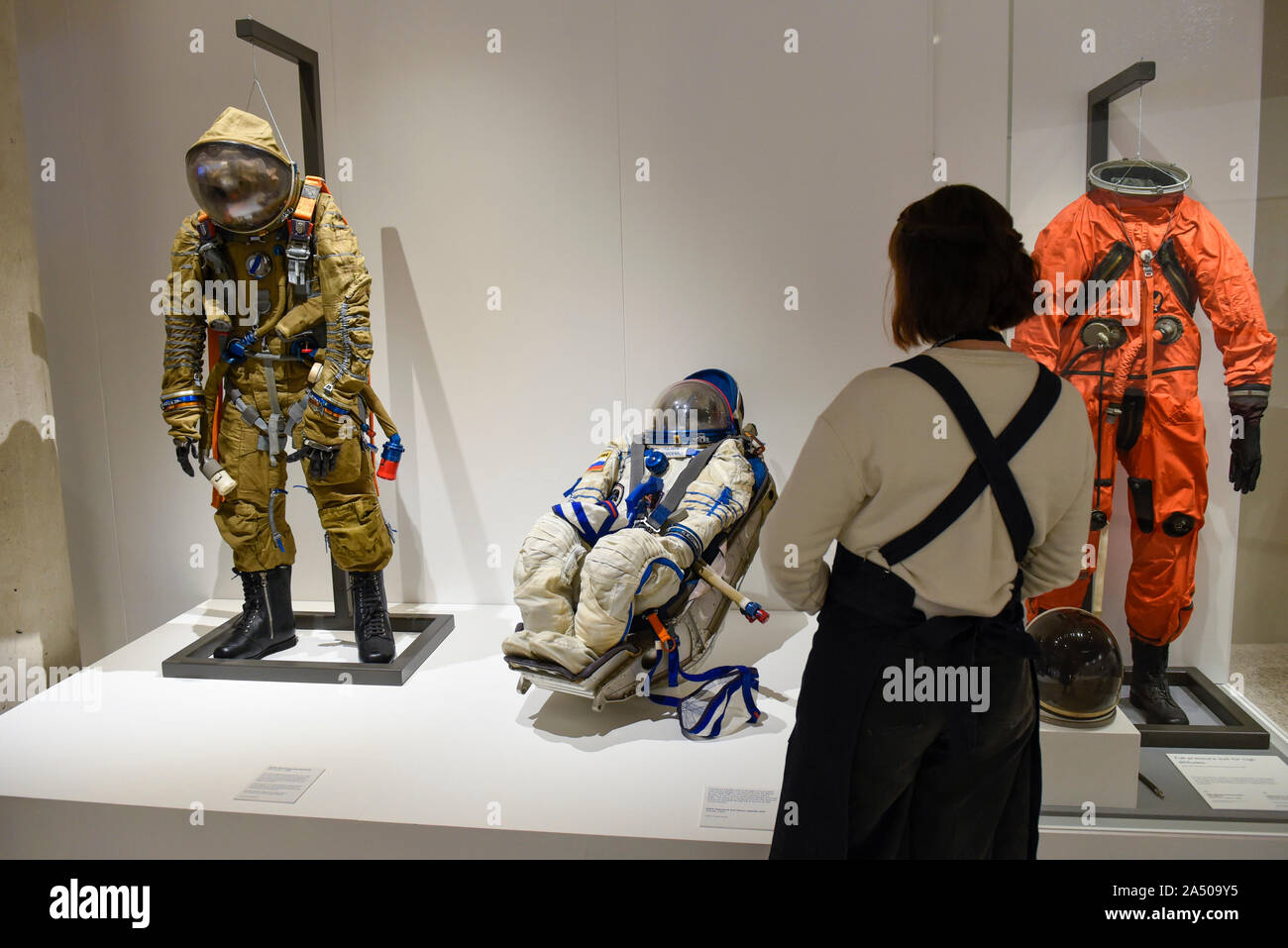 Sokol space suit hi-res stock photography and images - Alamy