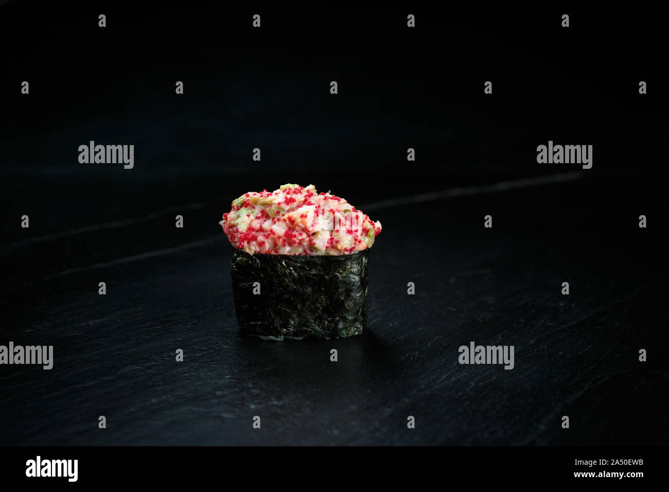 Tobiko gunkan hi-res stock photography and images - Alamy