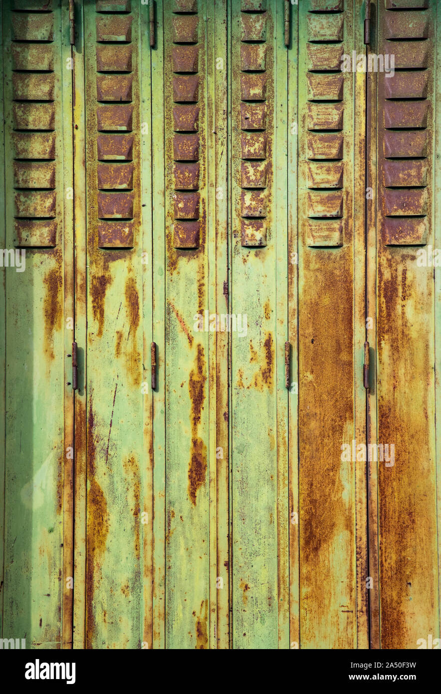 Rusty metal shutters hi-res stock photography and images - Alamy