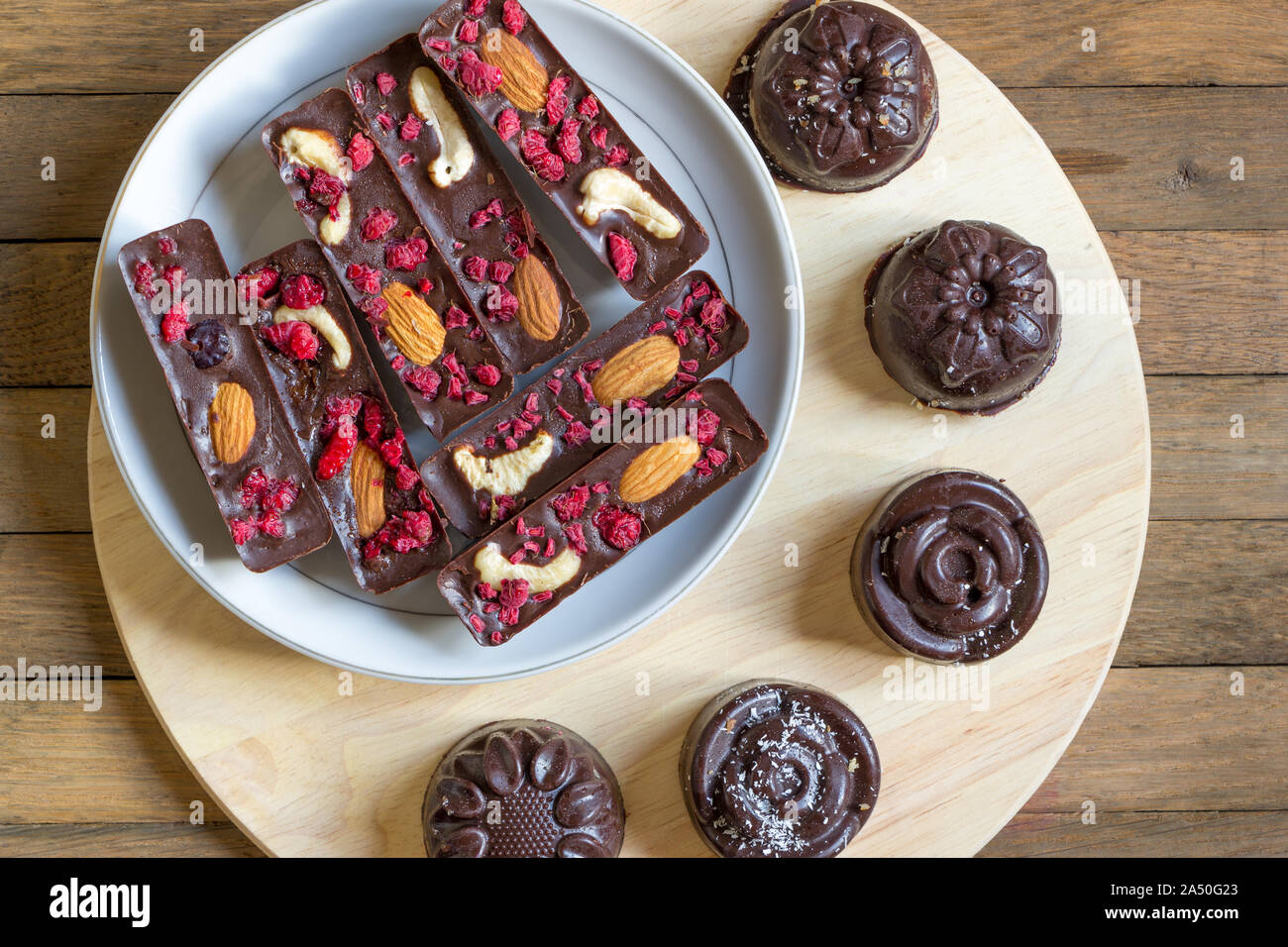 Healthy vegan raw chocolate dessert. Delicious homemade sticks and ...