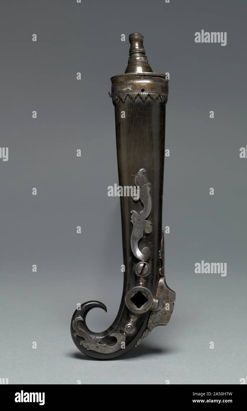 Priming horn hi-res stock photography and images - Alamy