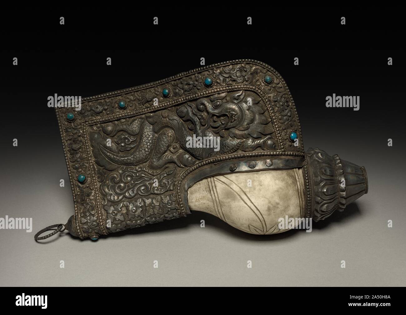 Conch Shell Set in Silver, 1800s Stock Photo - Alamy