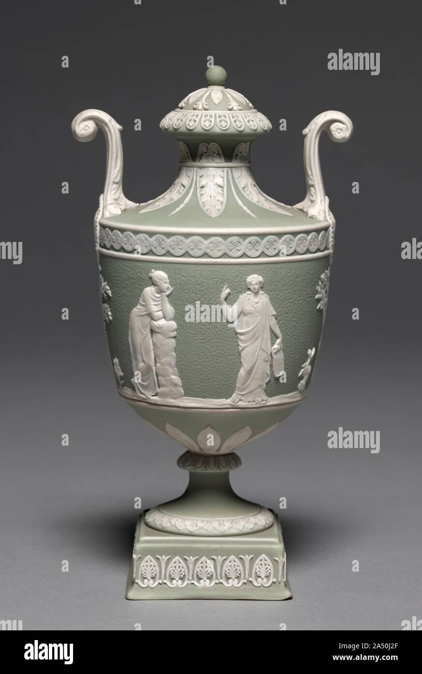 Covered urn hi-res stock photography and images - Alamy