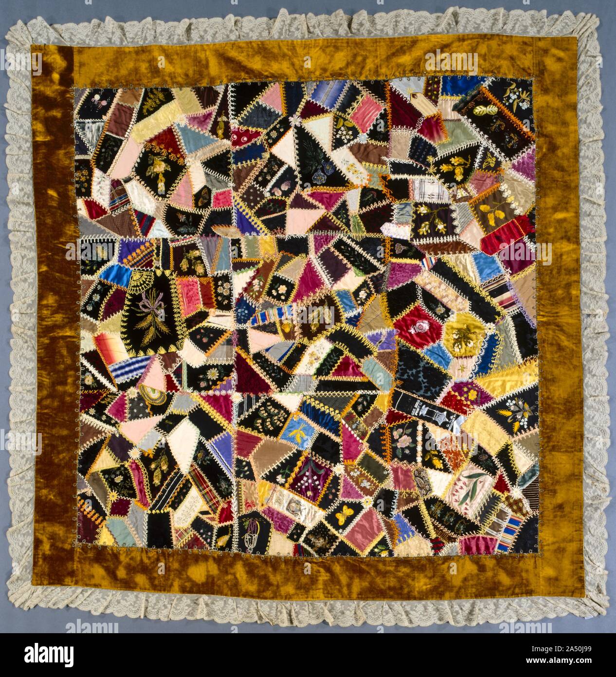 Crazy silk quilt hi-res stock photography and images - Alamy