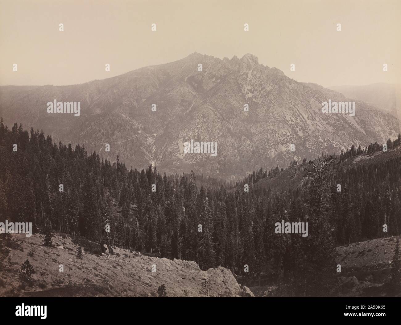 Silver monuments hi-res stock photography and images - Alamy