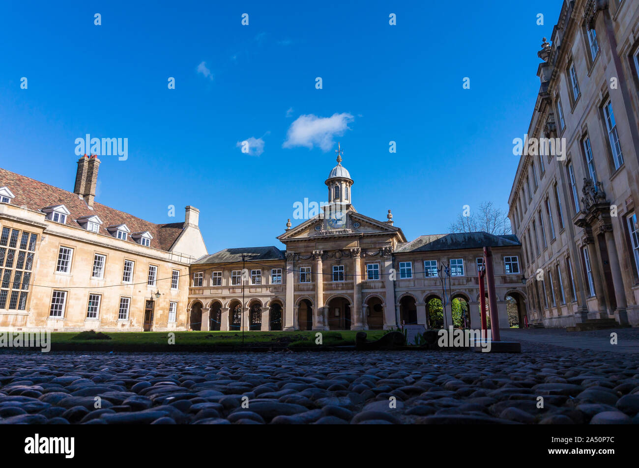Stunning Courtyards at famous College of the University of Cambridge ...