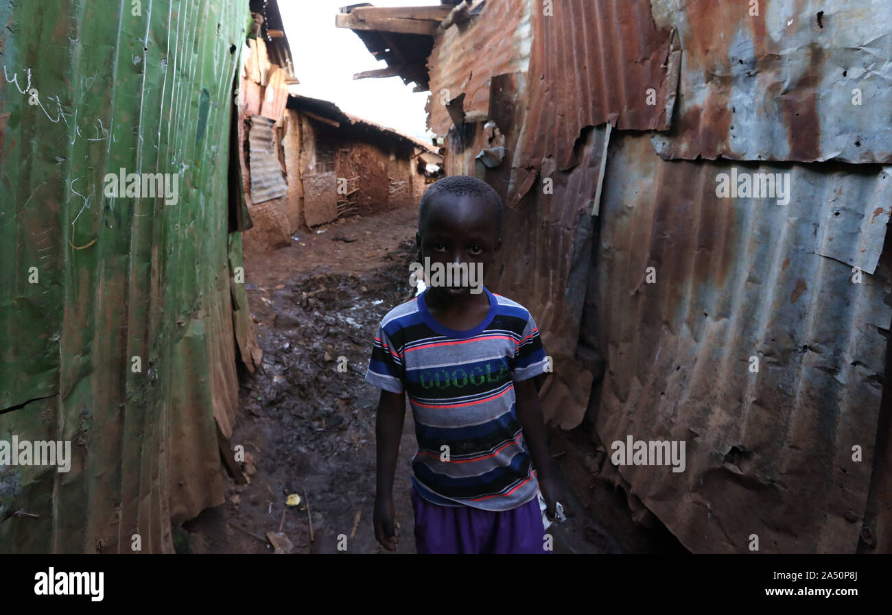 Kenya poverty child slum hi-res stock photography and images - Alamy