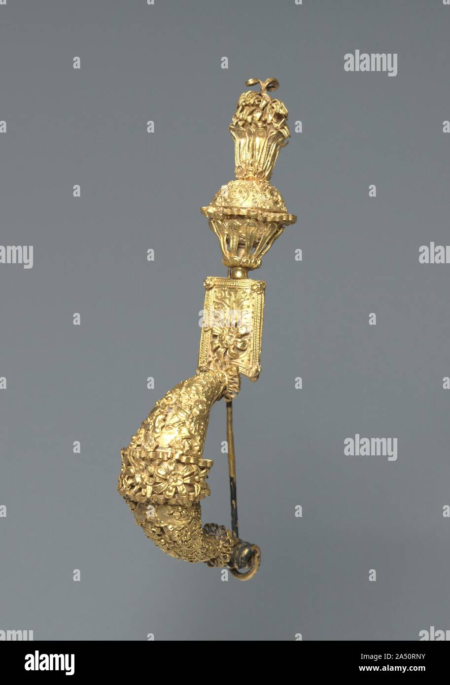 Fibula pin hi-res stock photography and images - Alamy