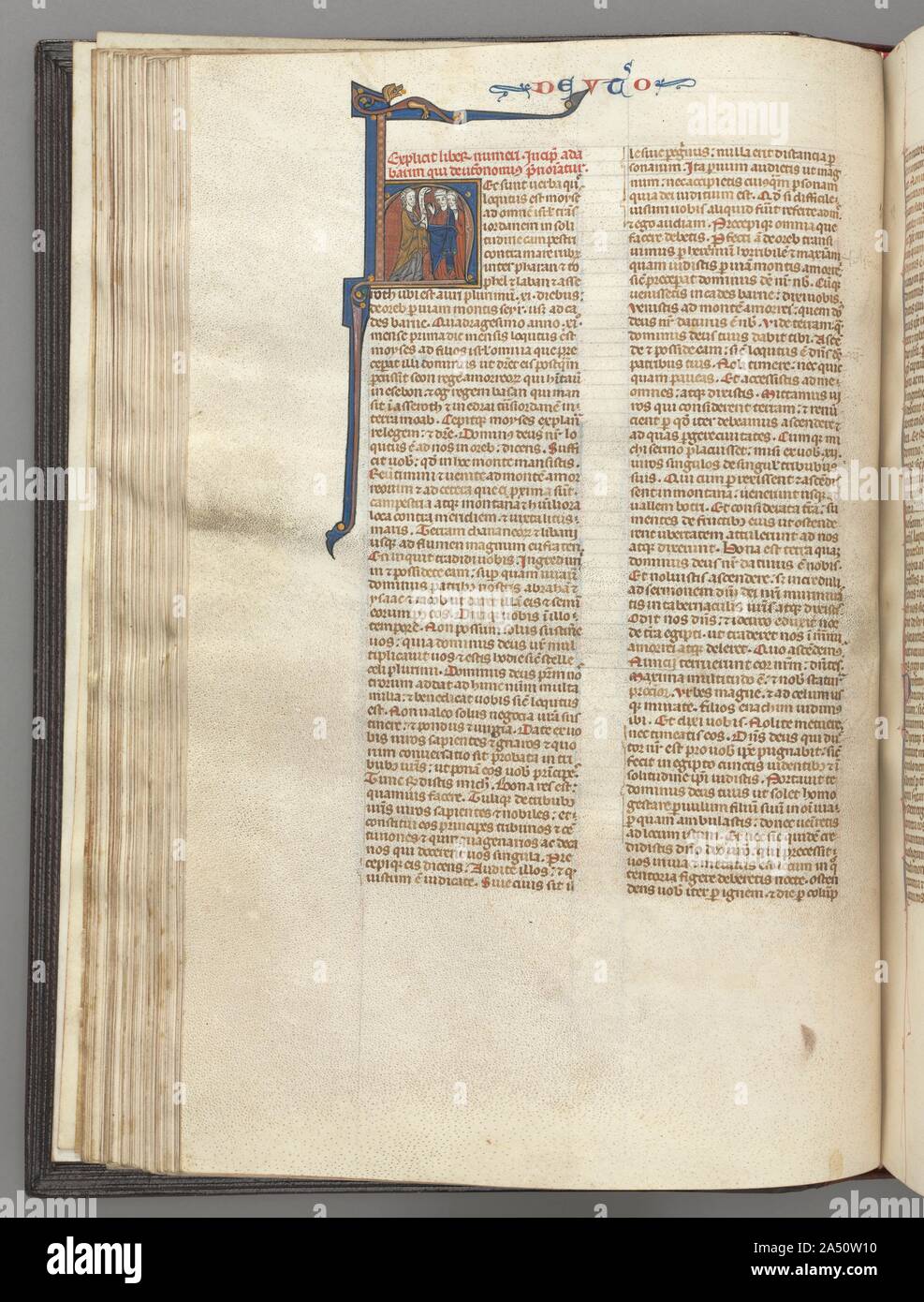 Fol. 62v, Deuteronomy, historiated initial H, Moses with horns and ...