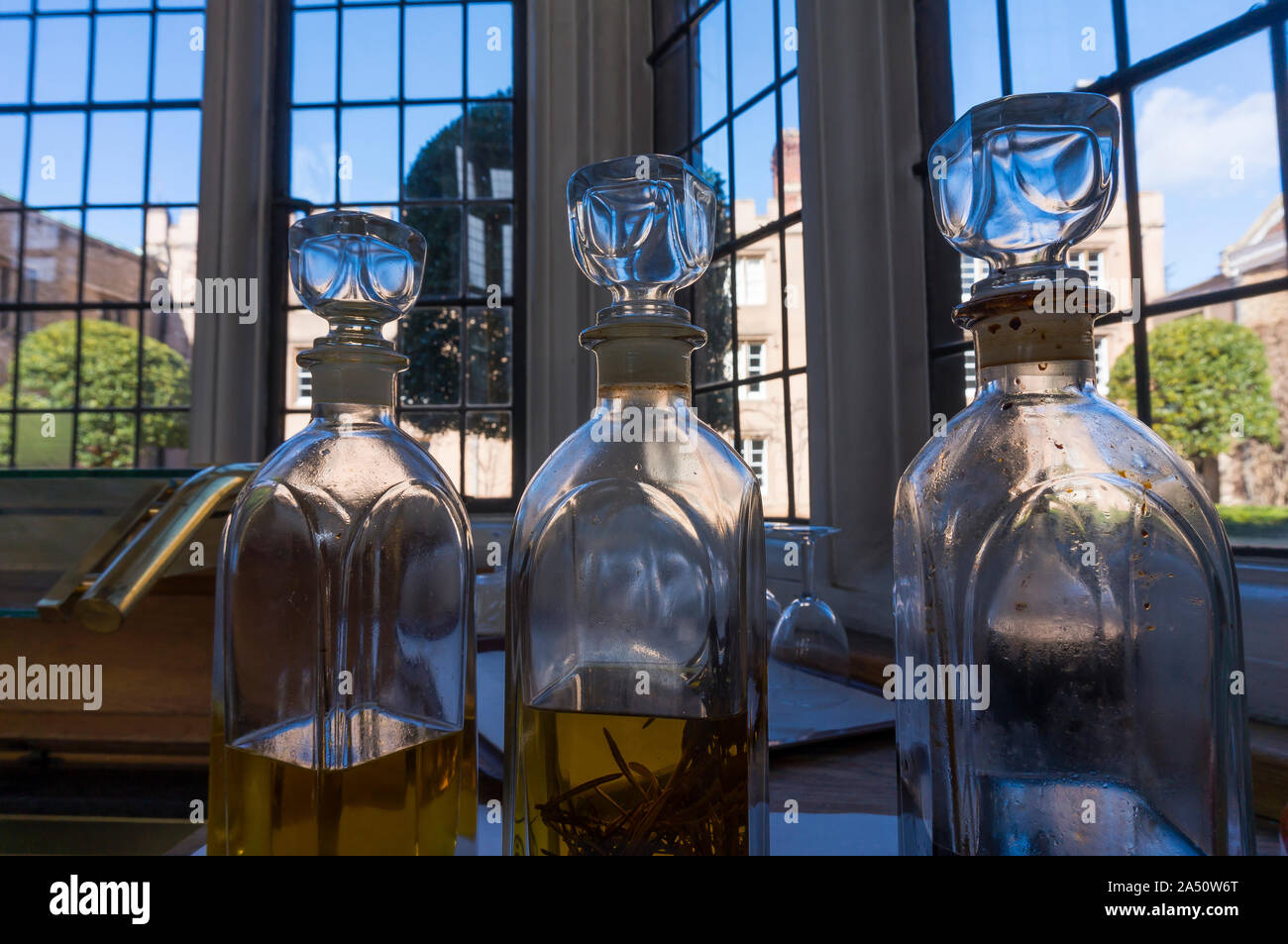 Emmanuel College with his fabulous dining hall. Magnificent Cambridge ...