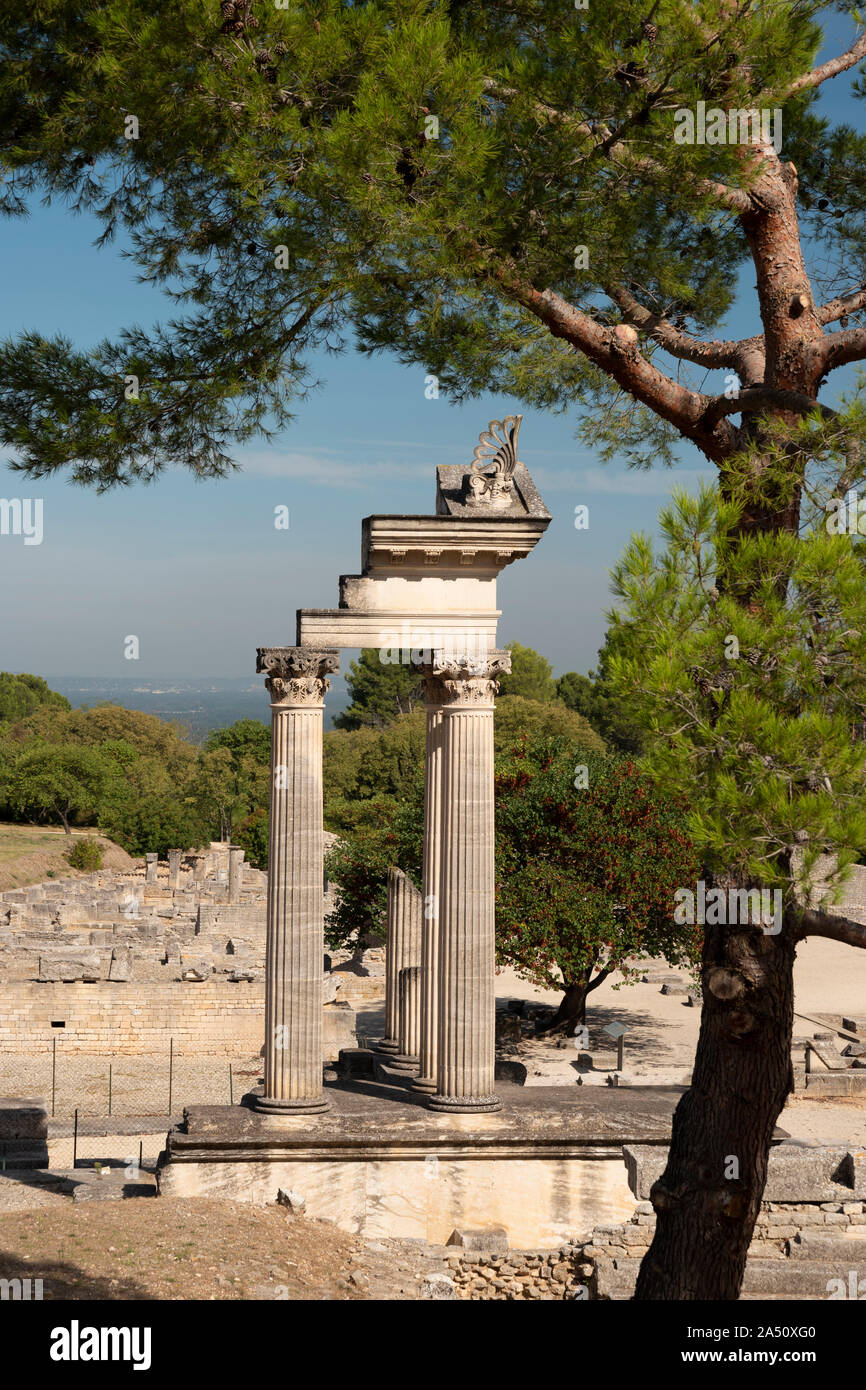 The Roman ruins of Glanum, San Remy, Provence, France Stock Photo - Alamy