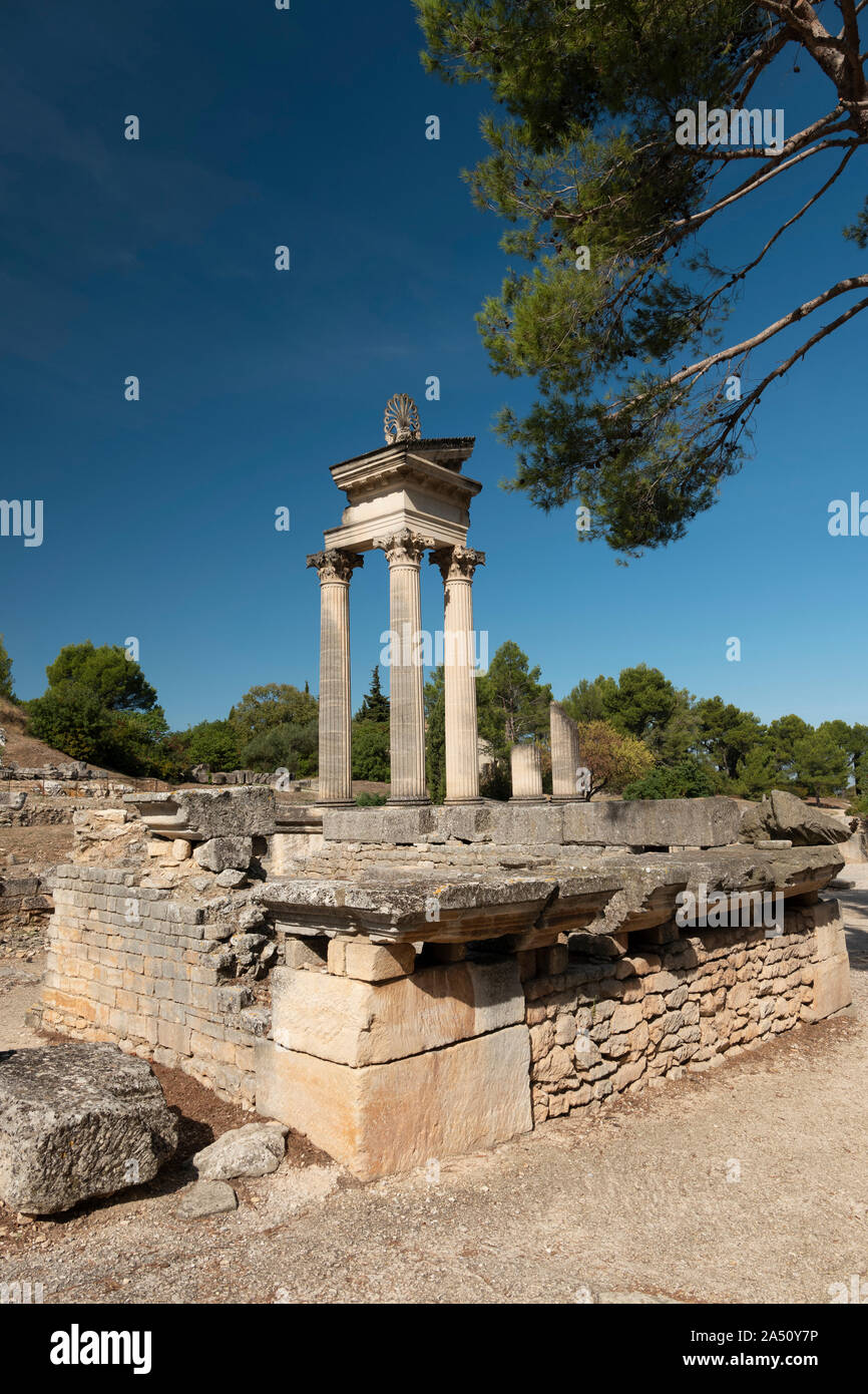 The Roman ruins of Glanum, San Remy, Provence, France Stock Photo - Alamy
