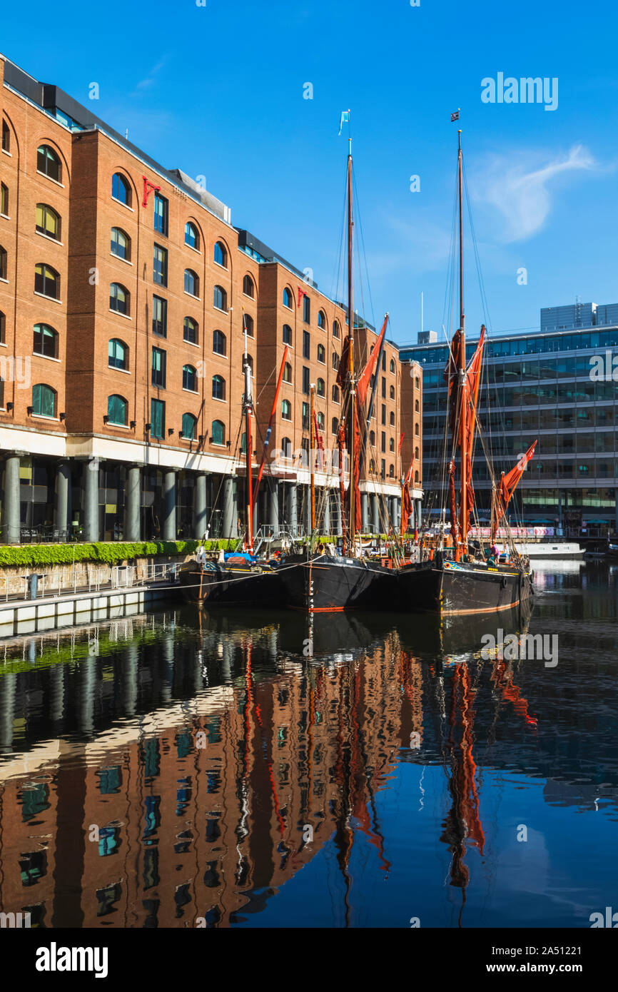 England, London, Wapping, St.Katharine Docks Marina Stock Photo - Alamy