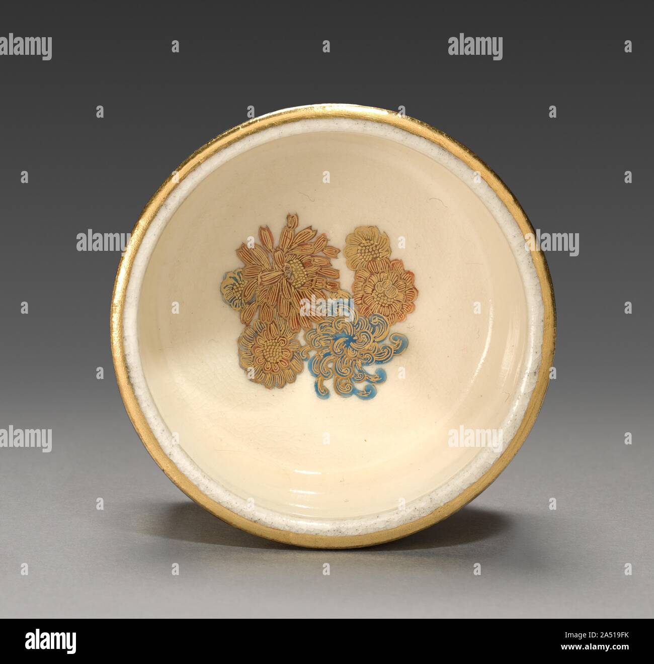 Satsuma pottery hi-res stock photography and images - Alamy