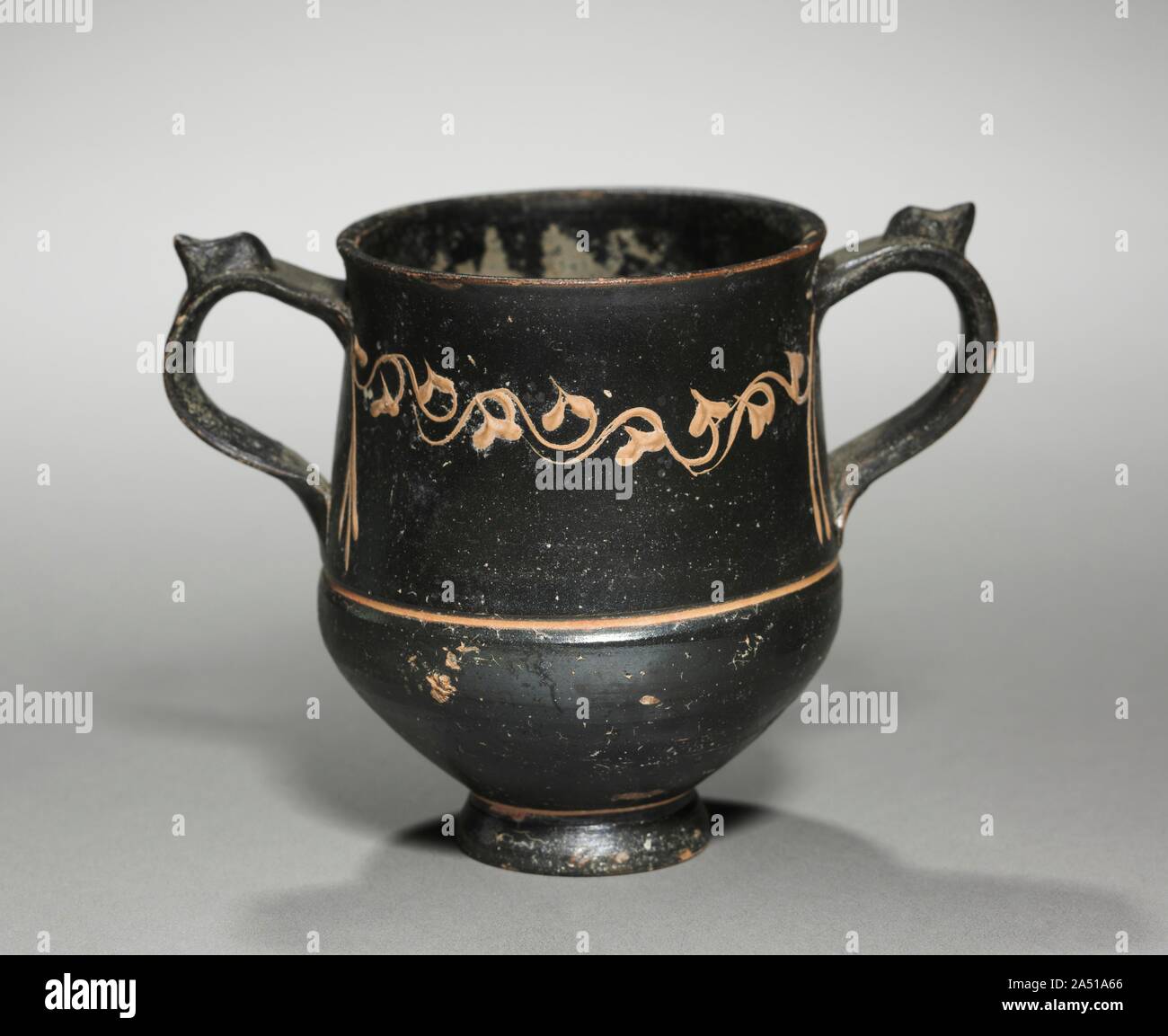 Kantharos, black hi-res stock photography and images - Alamy