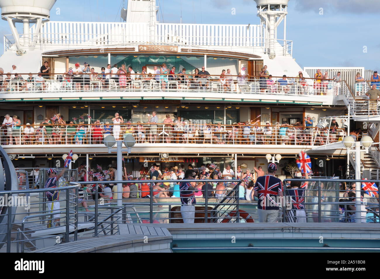 Crowded deck for sail away hi-res stock photography and images - Alamy